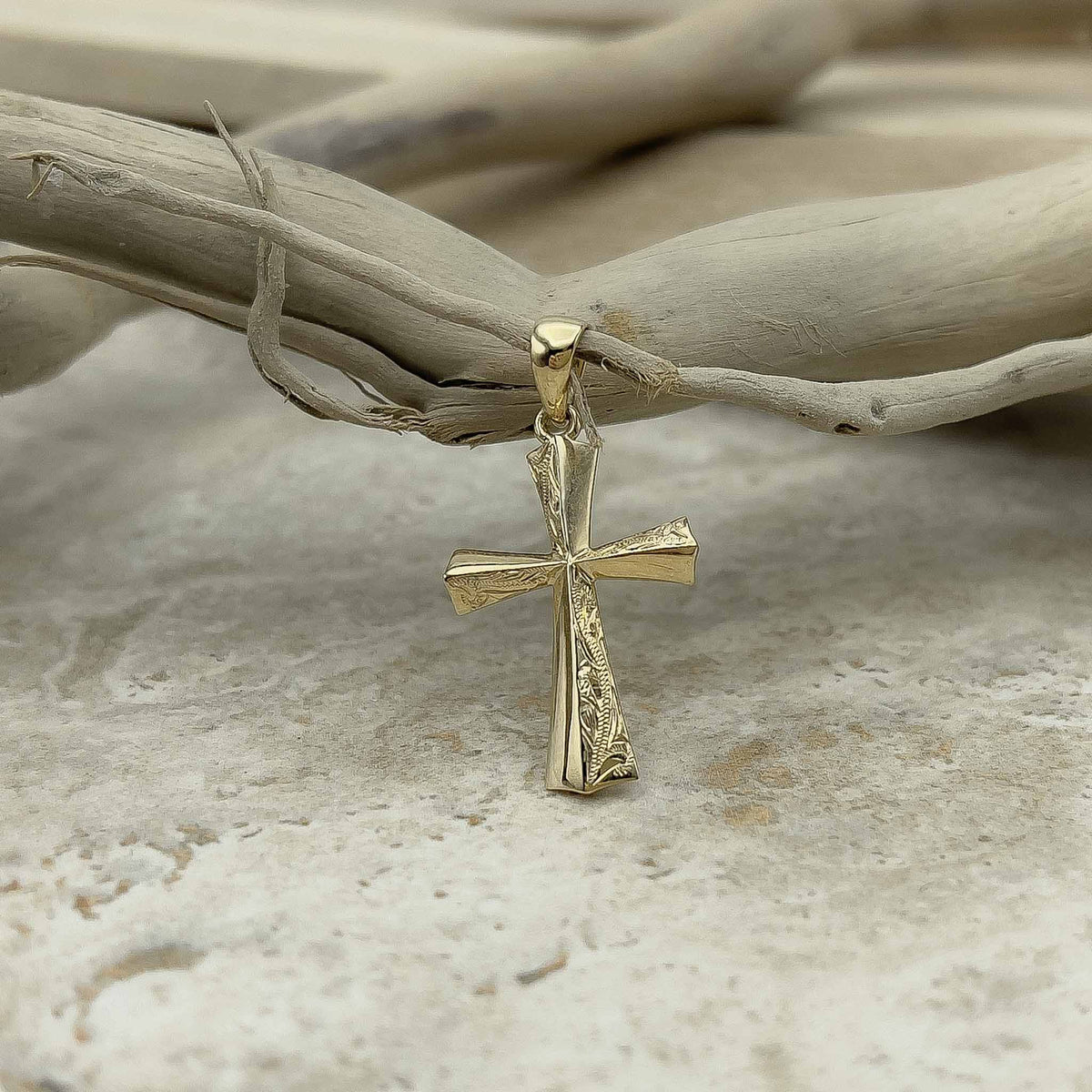 Alamea Half Scroll Gold Cross – BEACH TREASURES